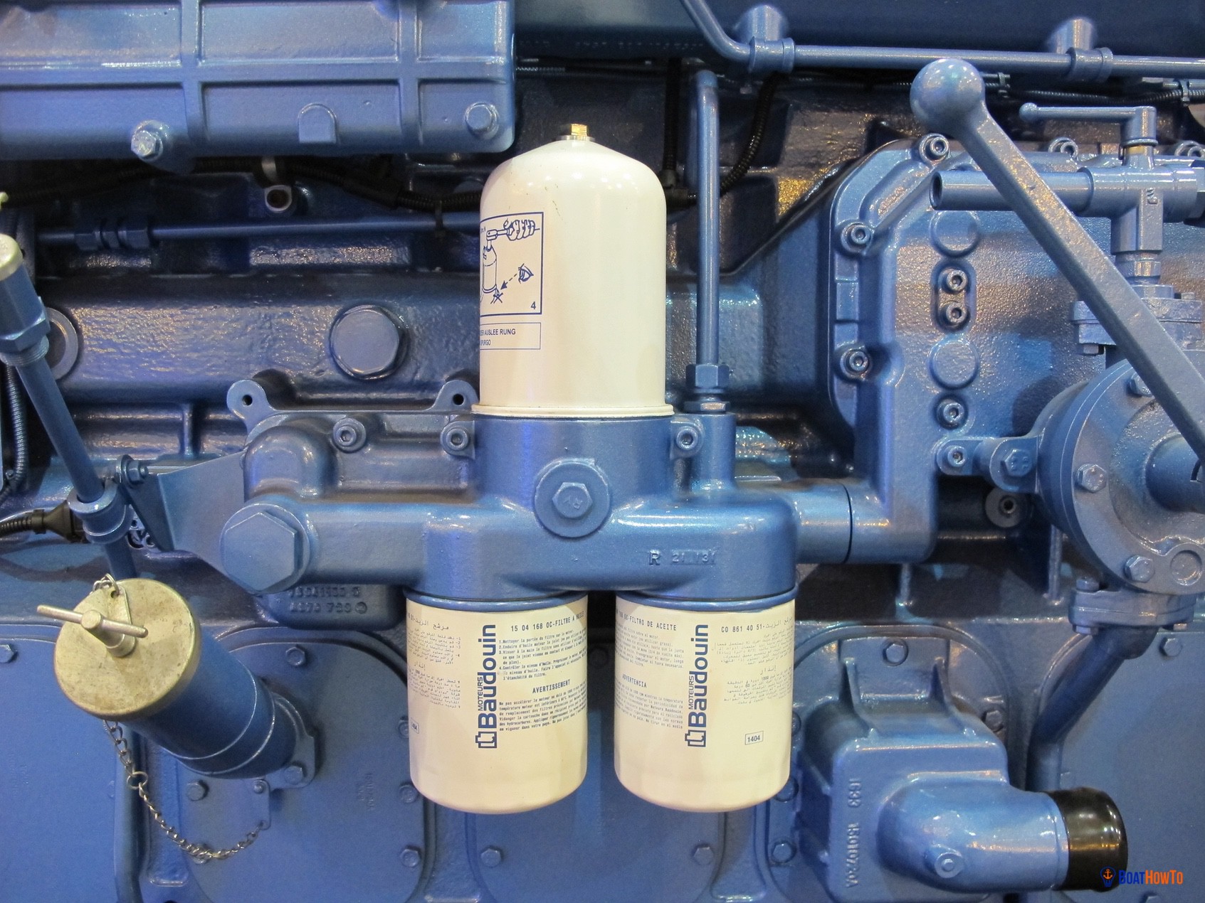 Changing Secondary Filters – BoatHowTo